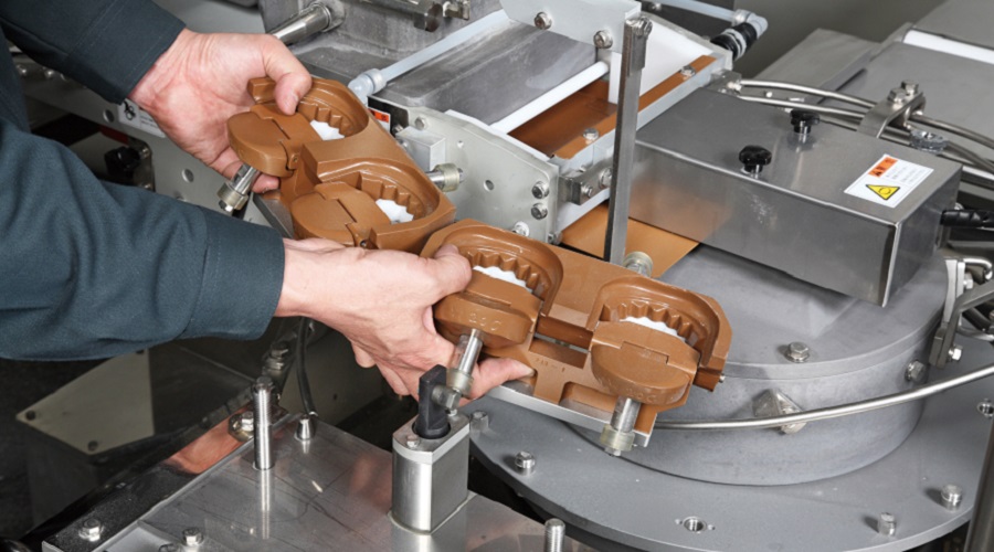 Fully Automated Gyoza Dumpling Machine | Large Machines (for factories ...